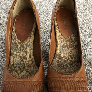 Mixit | Shoes | Mixit Leather Heels Size 7 | Poshmark